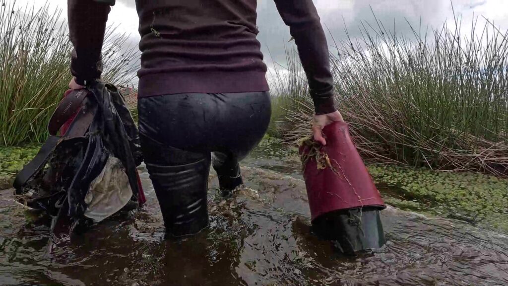 Video 105 - Hippobottomus | Wet and Muddy